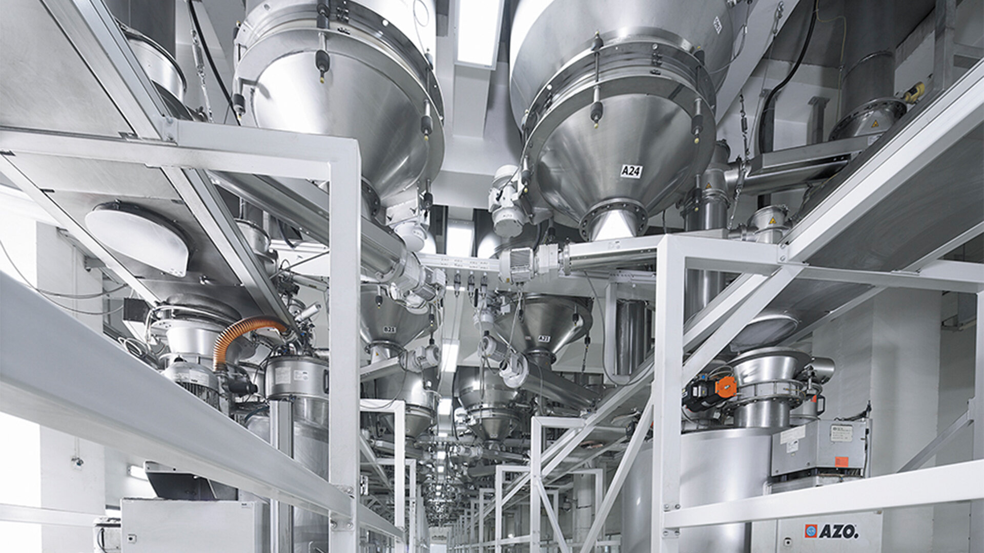 Exaktes Dosieren und Wiegen von Schüttgütern und Flüssigkeiten